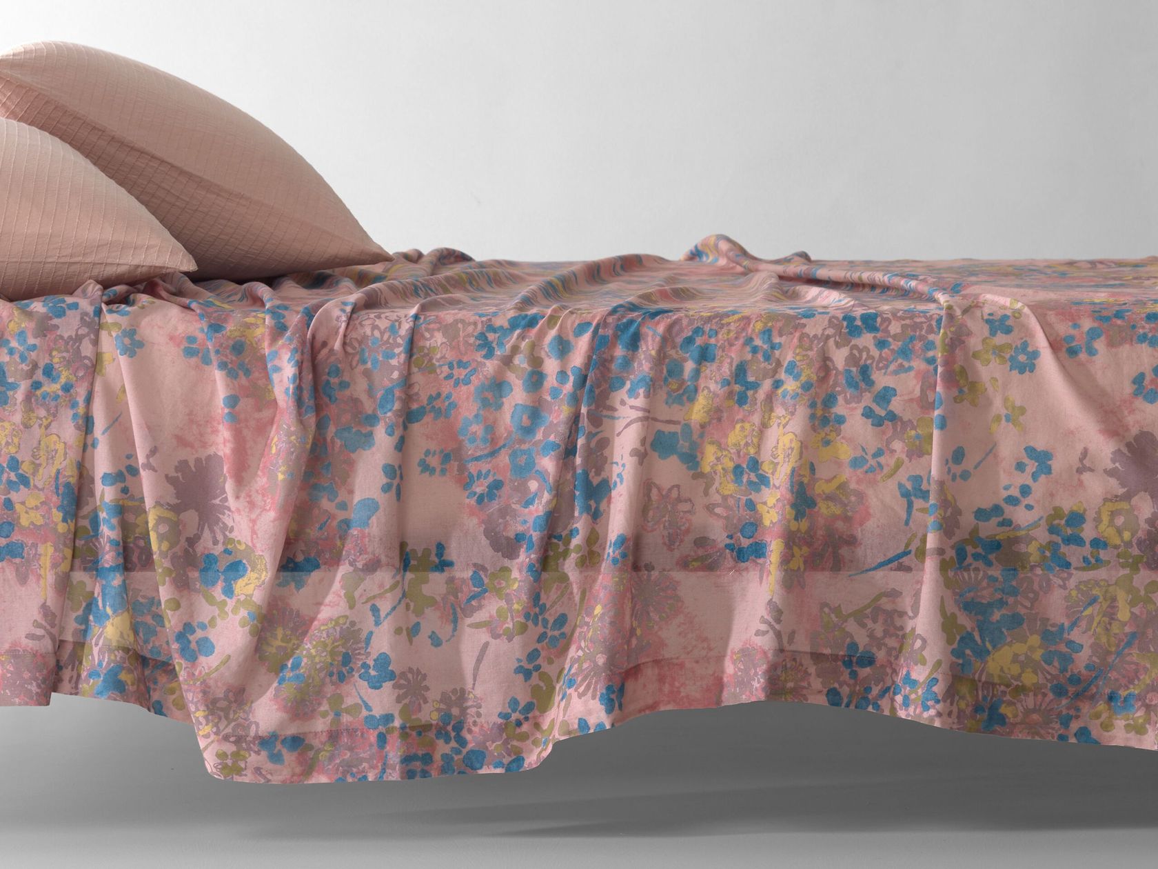 New Society Limonta textiles for the bedroom, living room, table and ...