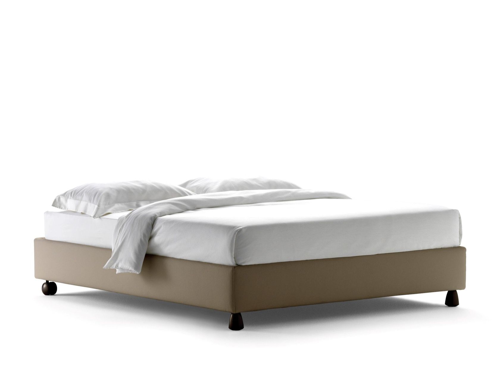 Beds by Flou | Archiproducts