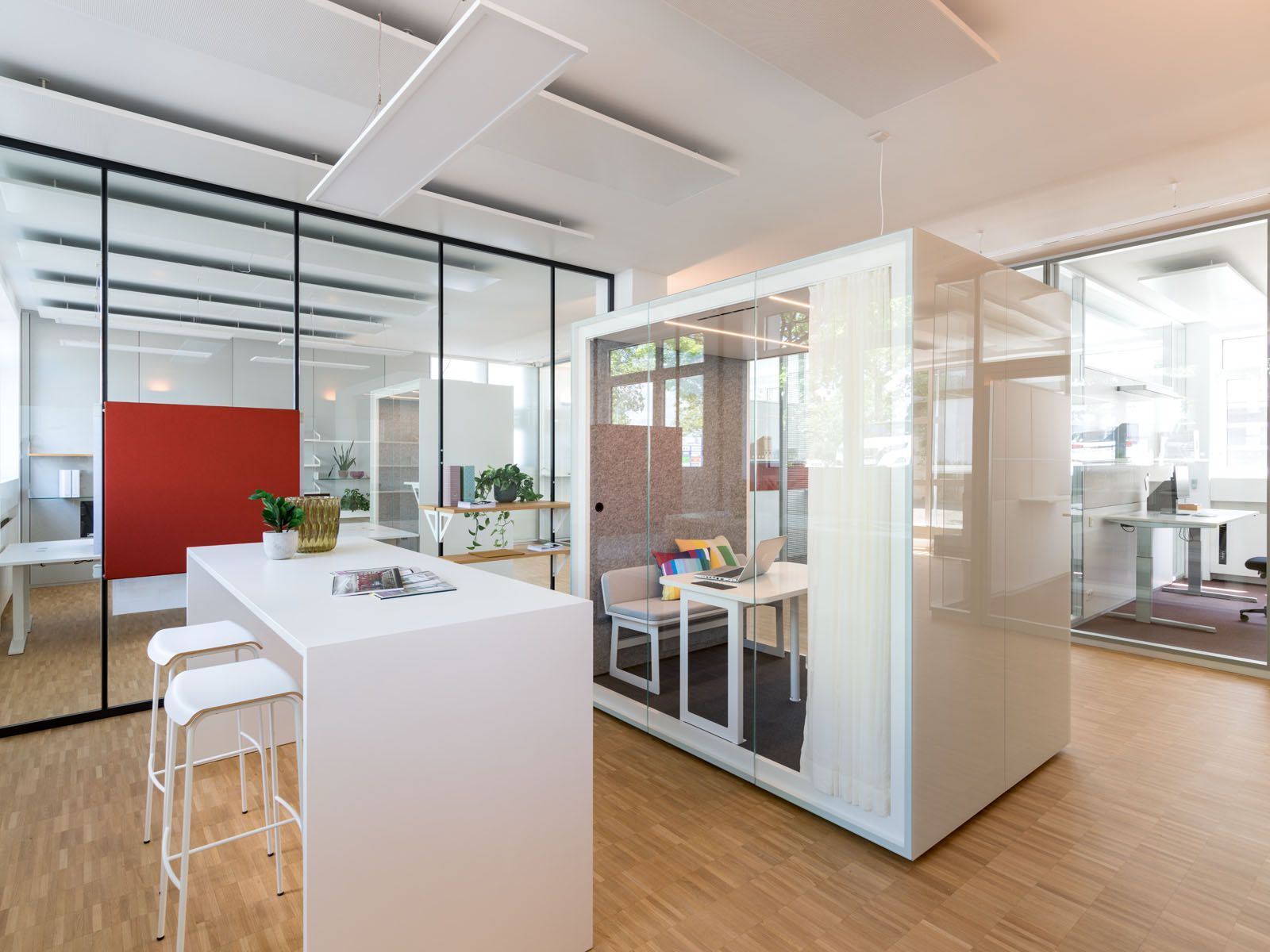 TEAMBOX TB.2 Office booth By Strähle Raum-Systeme