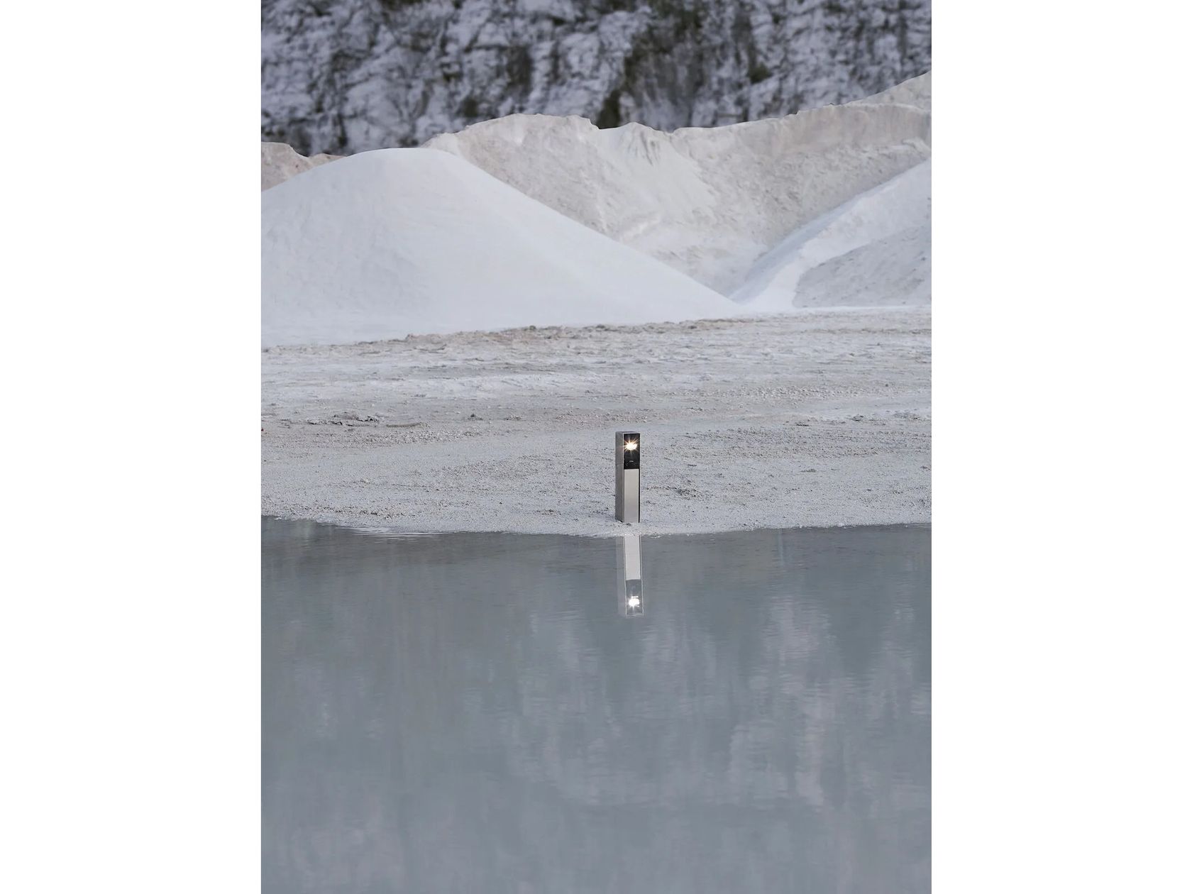 CAUSEWAY 庭院立灯 By Stral | design Alessandro Zambelli