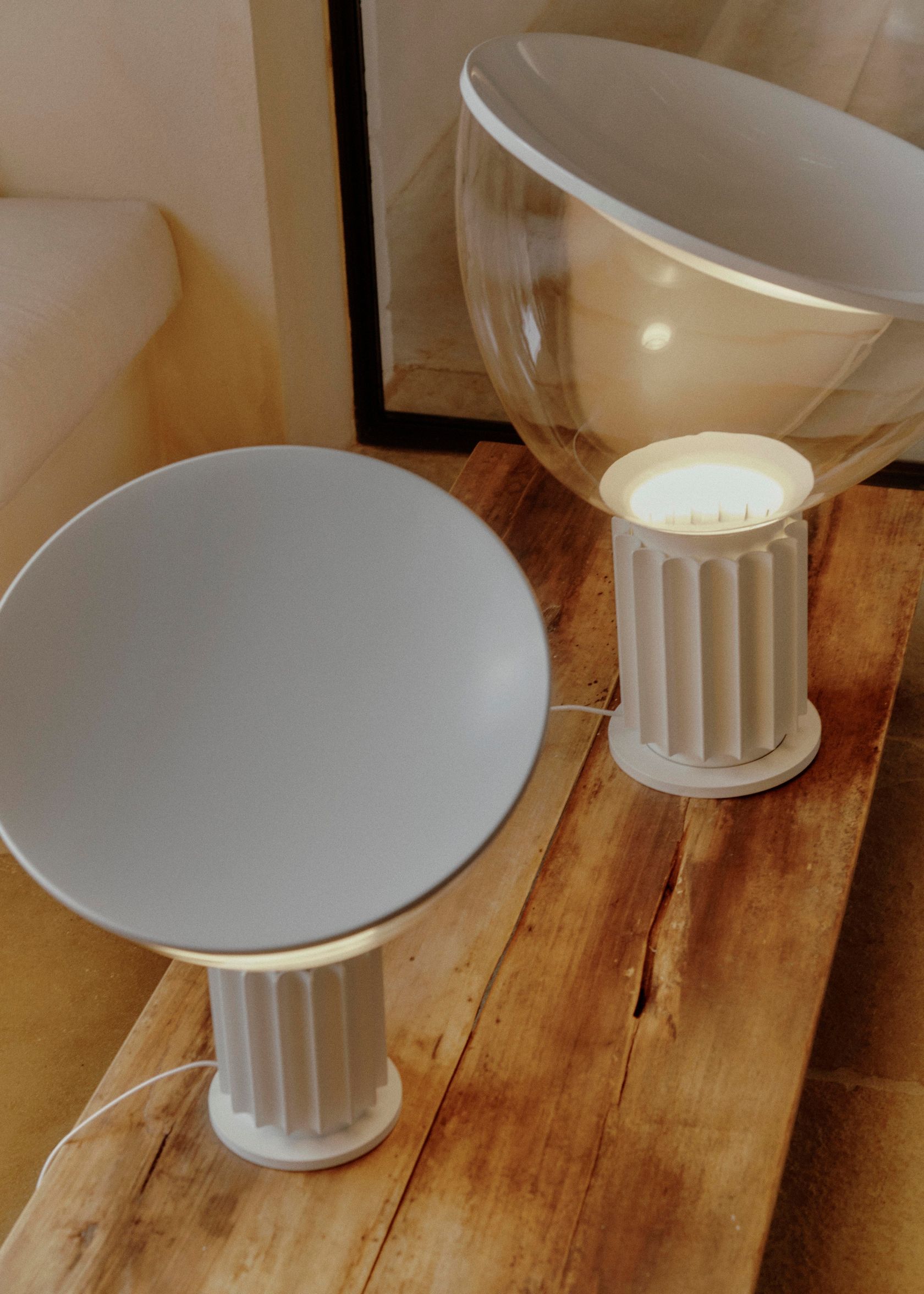 TACCIA 台灯 By Flos | design Achille Castiglioni, Pier Giacomo Castiglioni