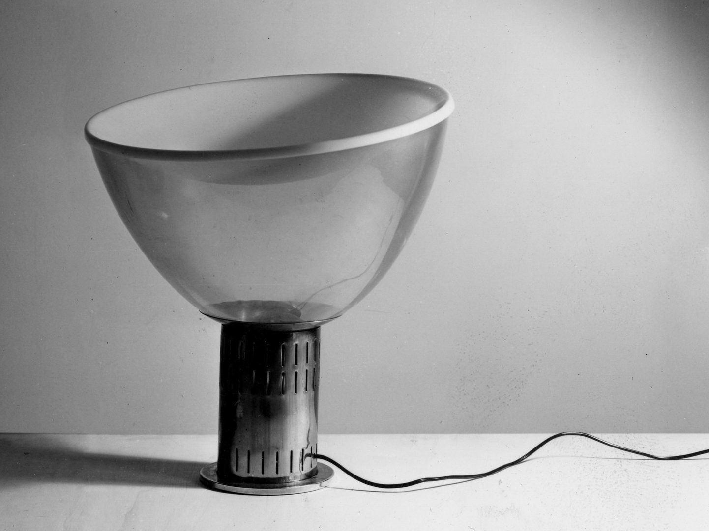 LED indirect light glass and aluminium table lamp TACCIA SMALL By FLOS ...