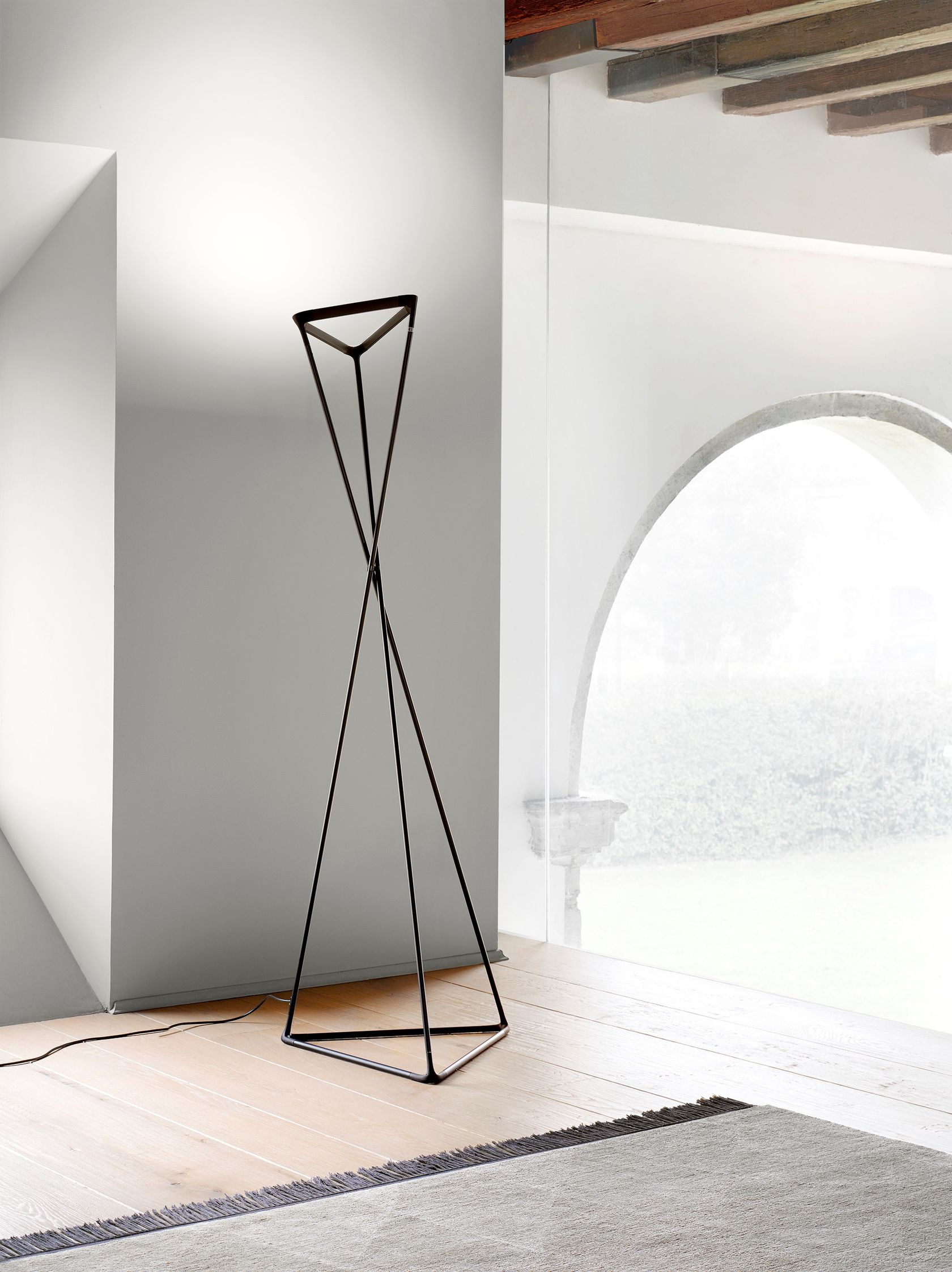 LED indirect light aluminium floor lamp TANGO By LUCEPLAN design ...