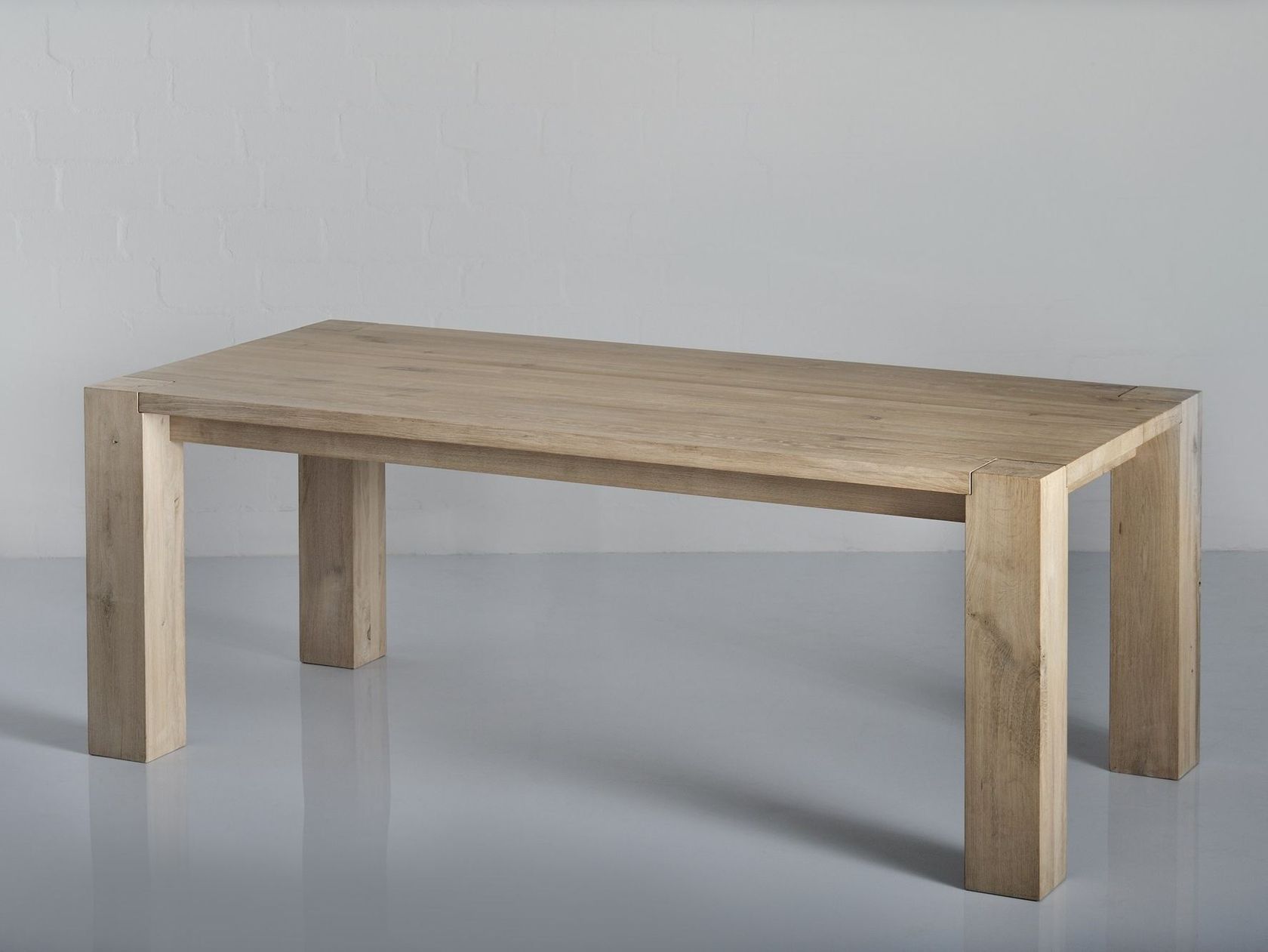 TAURUS | Table By Vitamin Design design GG designart