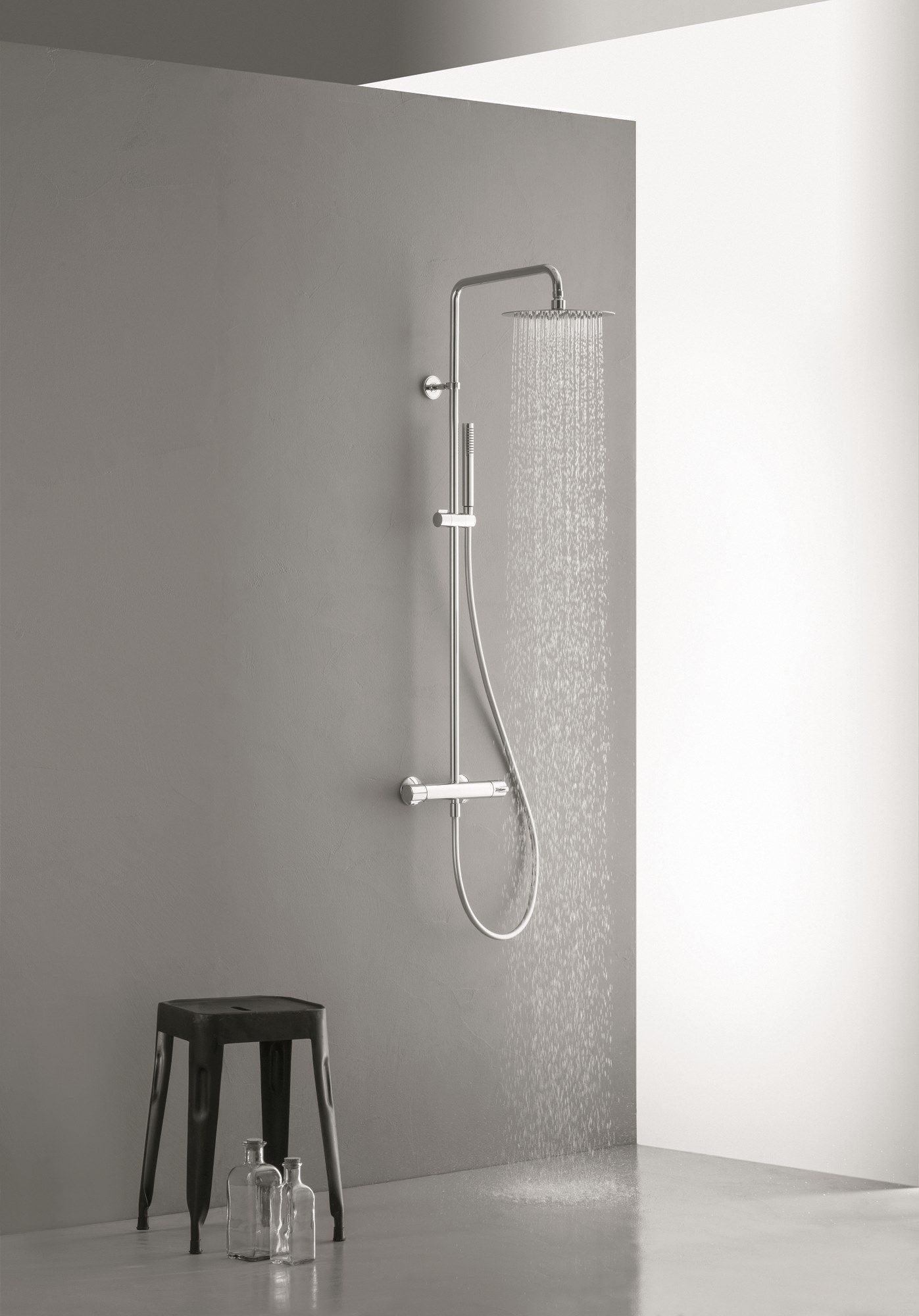 SHOWER COLUMNS - SHOWER & BATH SYSTEMS Wall-mounted thermostatic shower ...