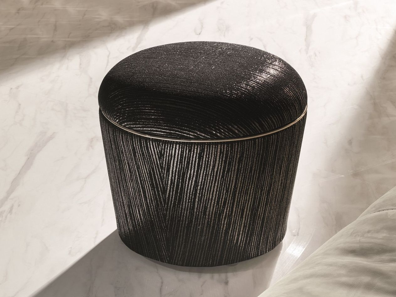 TEO LOVELUXE | Leather pouf Loveluxe 2014 – Royal collection Collection ...