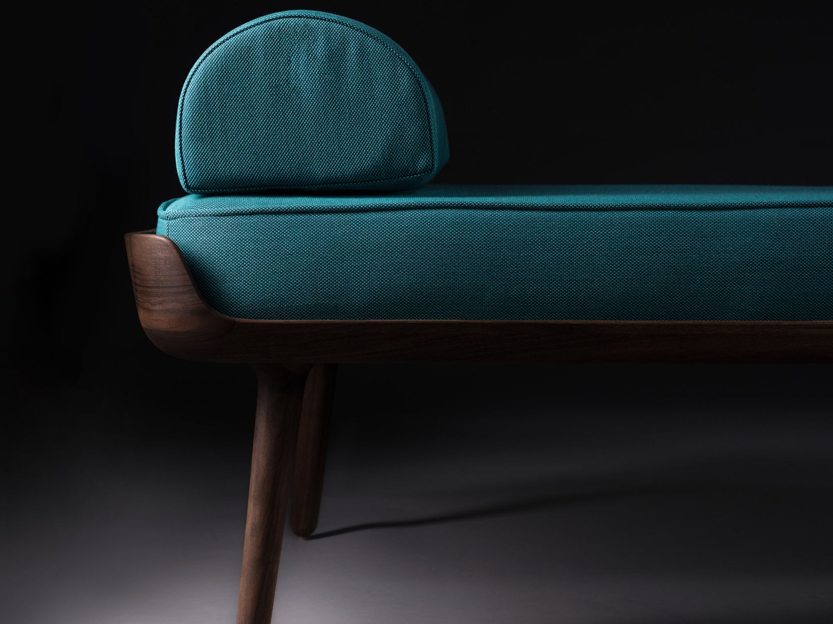 THOR | Day bed Tufted fabric day bed By Artisan | design Fahmida Lam