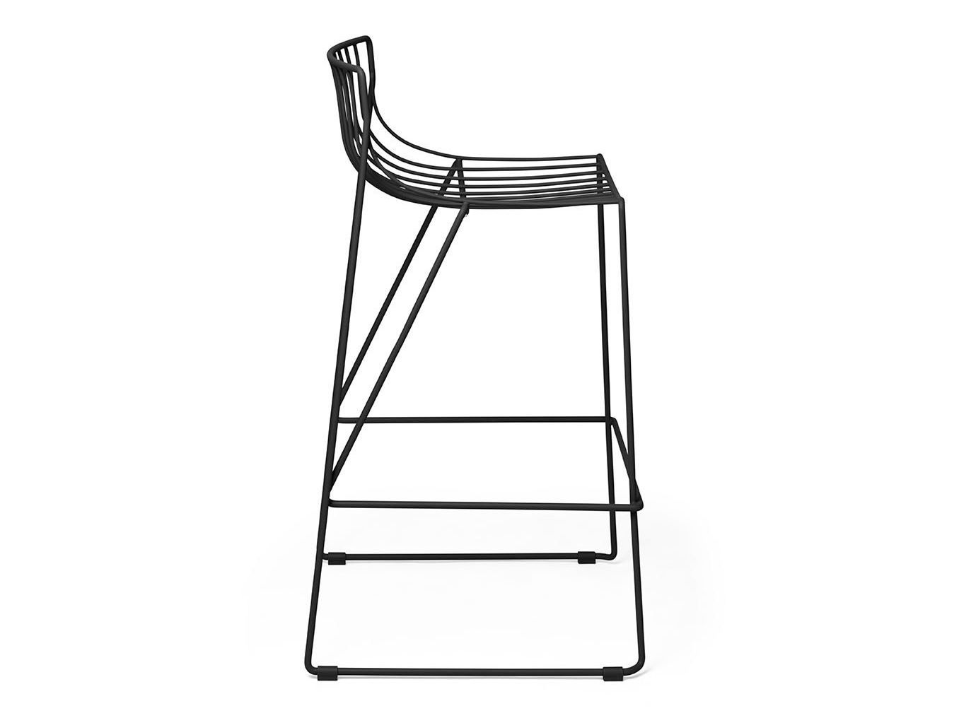 TIO | High stool By Massproductions design Chris Martin