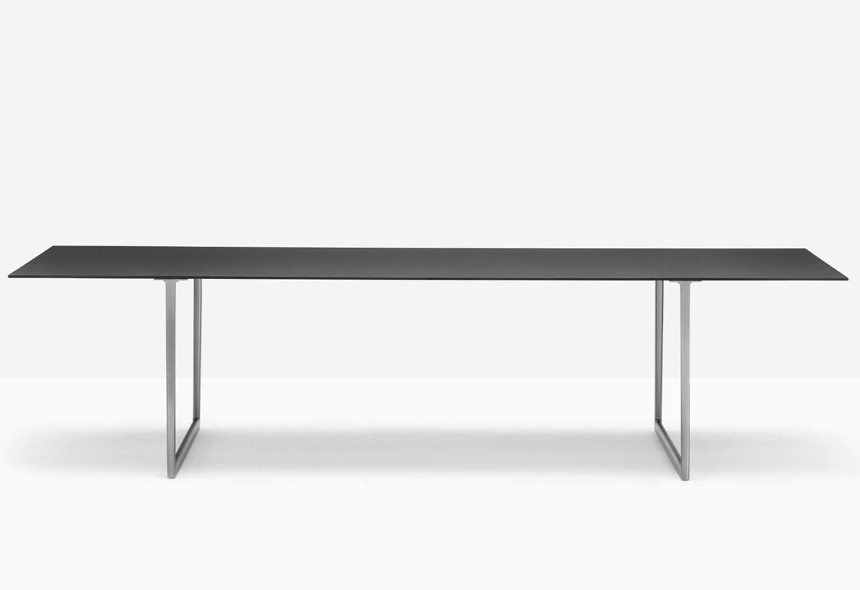 TOA | Fenix-NTM® table Toa Collection By Pedrali design Robin Rizzini