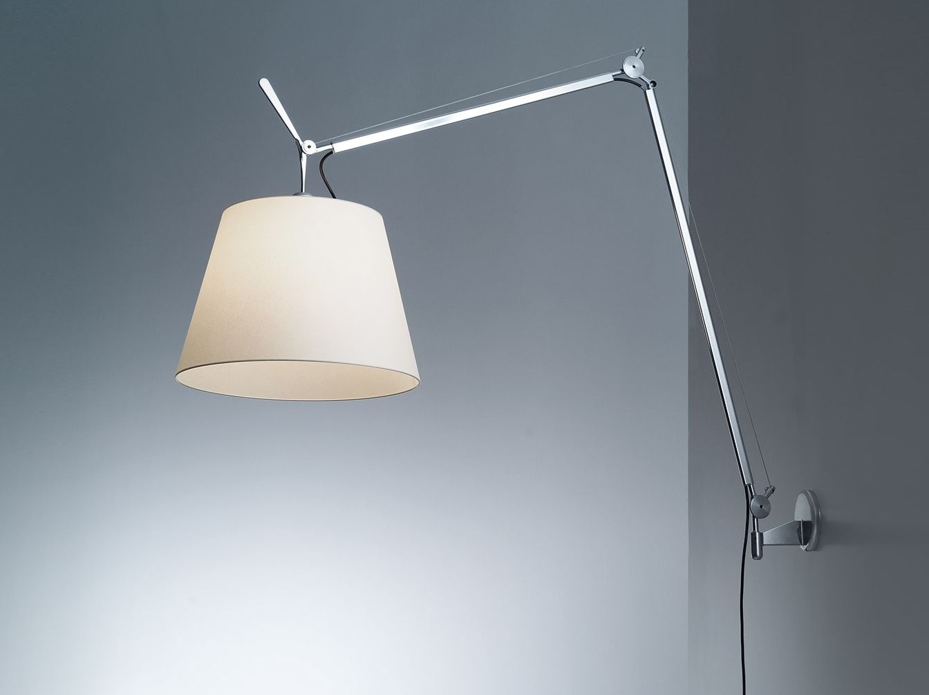 TOLOMEO Adjustable aluminium wall lamp By Artemide