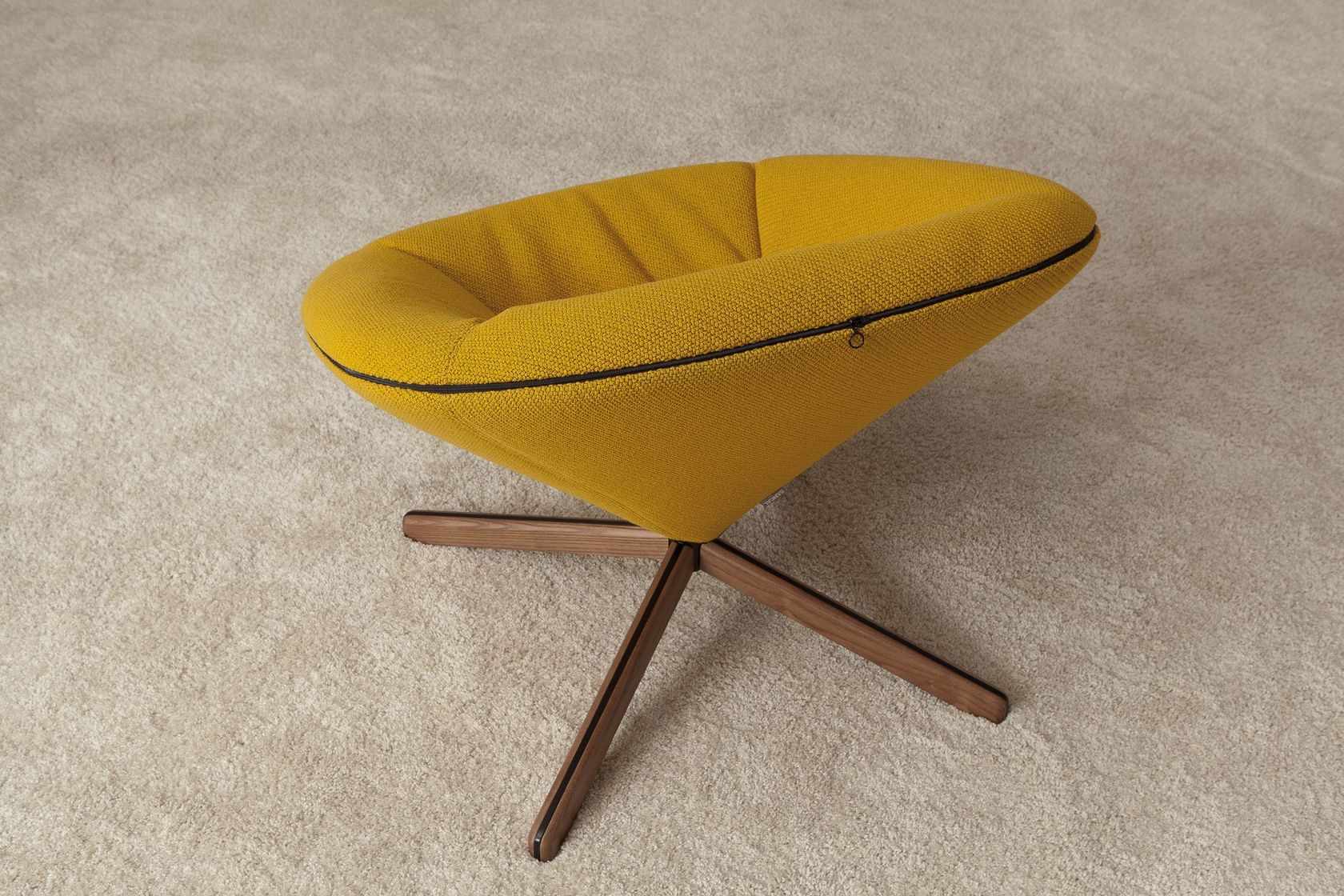 TORTUGA | Easy chair Fabric easy chair with 4-spoke base By Sancal ...
