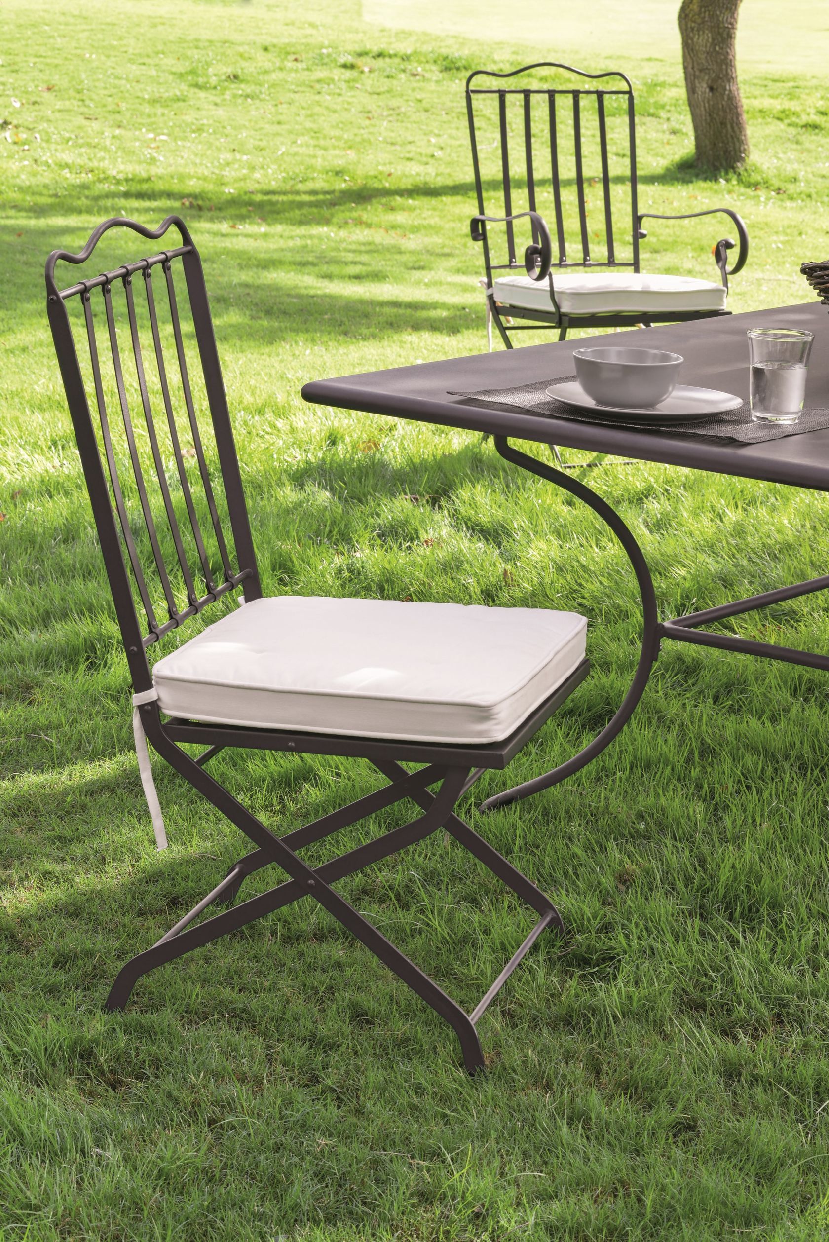 TOSCANA Folding iron chair By Unopiù