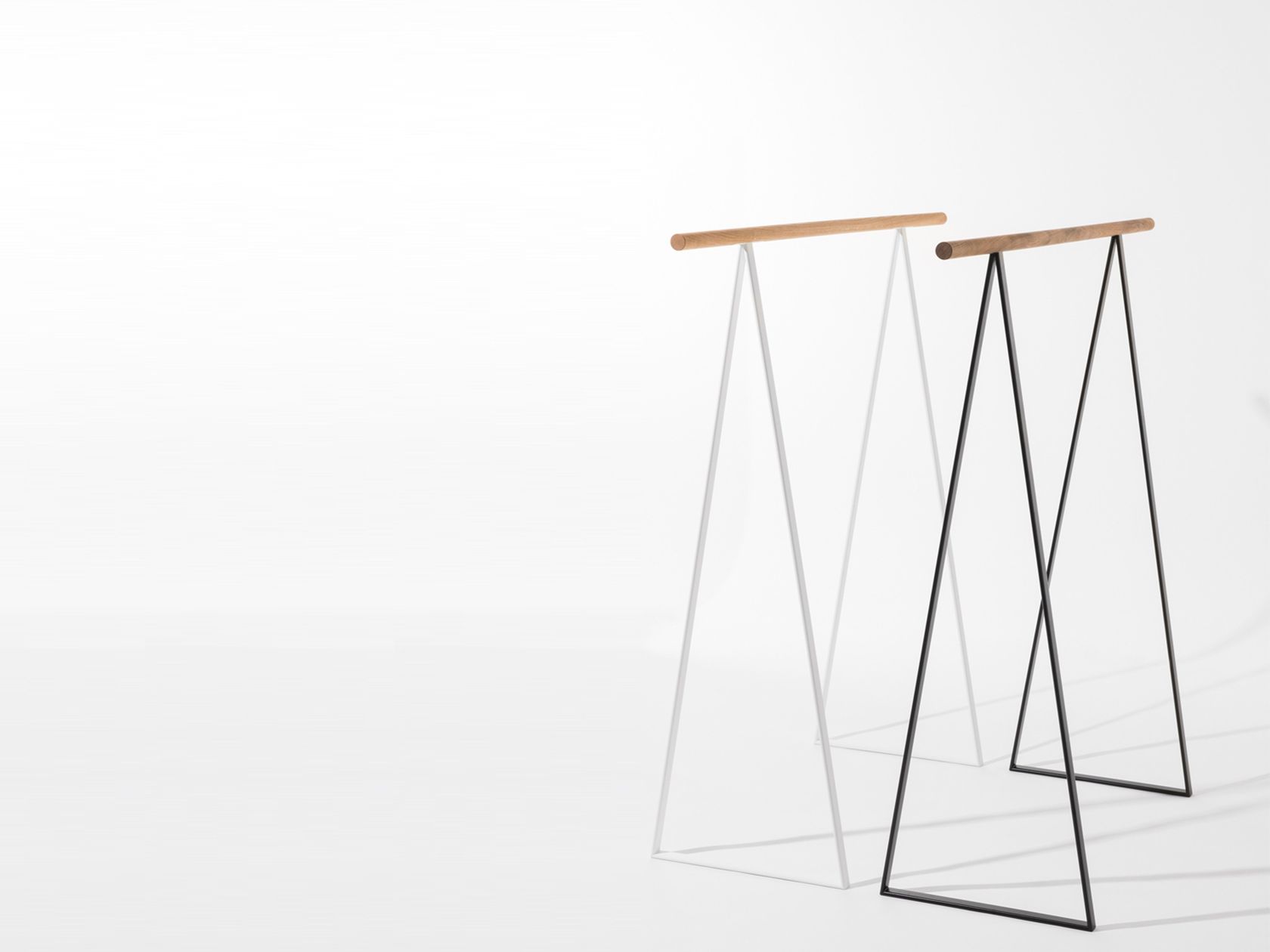 TRIANGLE | Coat stand By PIKKA design RAKETA - Katjusa Kranjc & Rok Kuhar