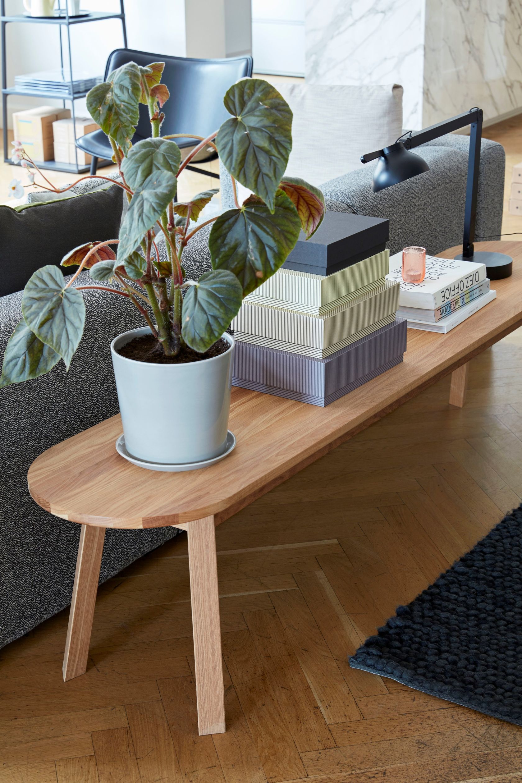 TRIANGLE LEG Oak bench By Hay | design Jones Neville