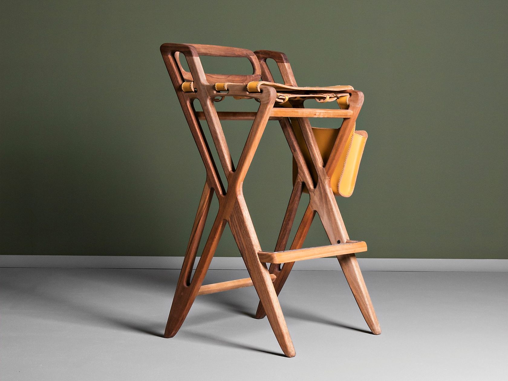 TRIANGLE | Stool By HOOKL und STOOL design Aleksandar Ugresic