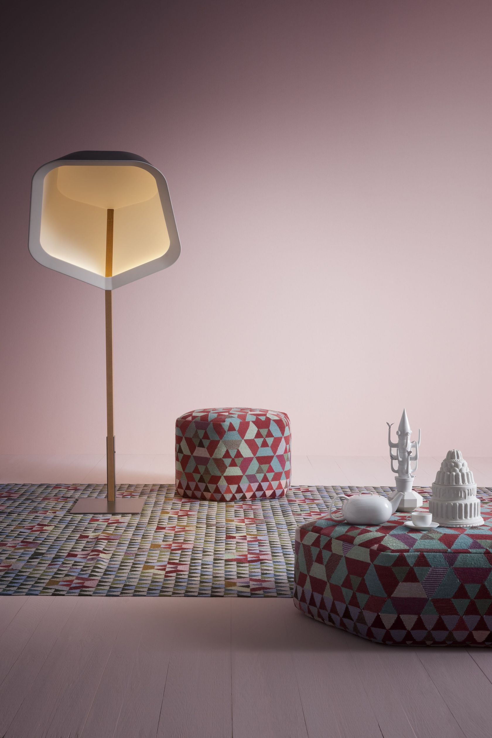 TRIANGLEHEX SWEET PINK | Pouf Triangles Collection By Golran