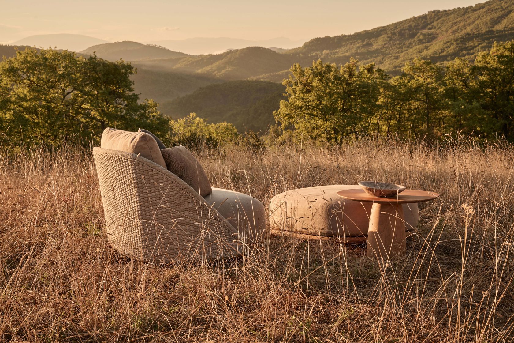 ELIO Garden sofa By TRIBÙ