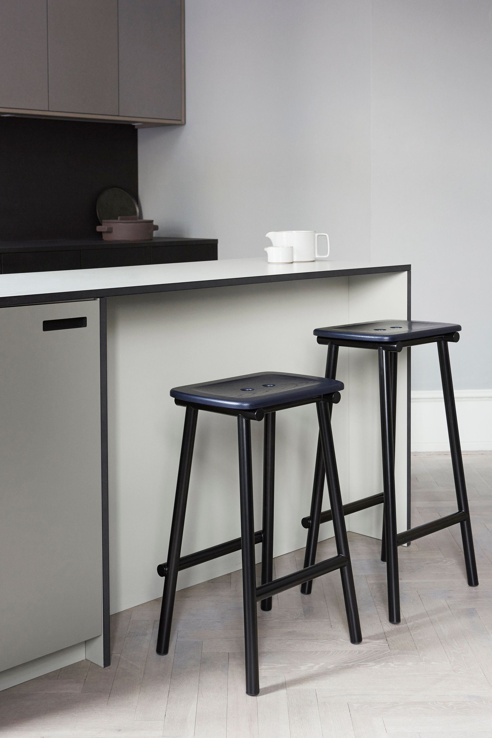 TUBBY TUBE Steel and wood stool By PLEASE WAIT to be SEATED | design ...