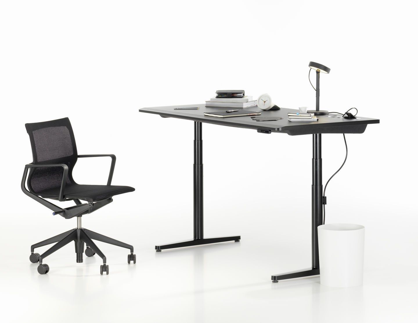 TYDE 2 | 办公桌 Tyde 2系列 By Vitra 设计师Ronan & Erwan Bouroullec