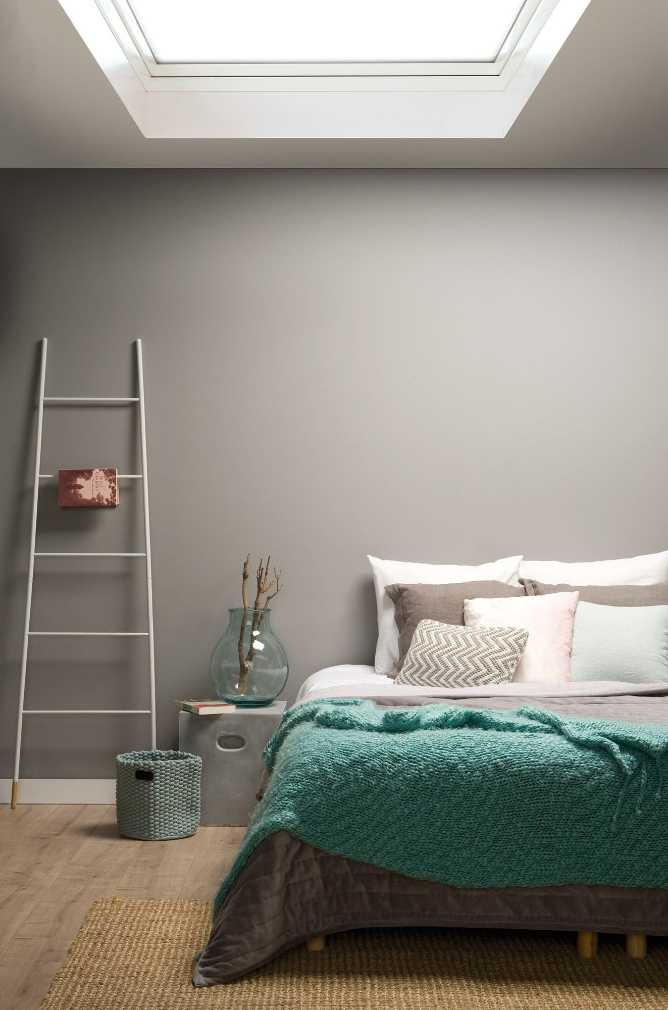 TYPE F PVC roof window By Fakro