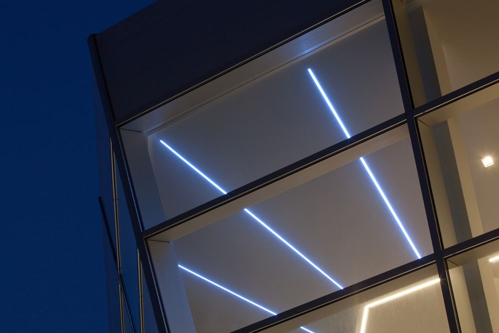 RGB linear lighting profile UNDERSCORE 18 Underscore Collection By iGuzzini
