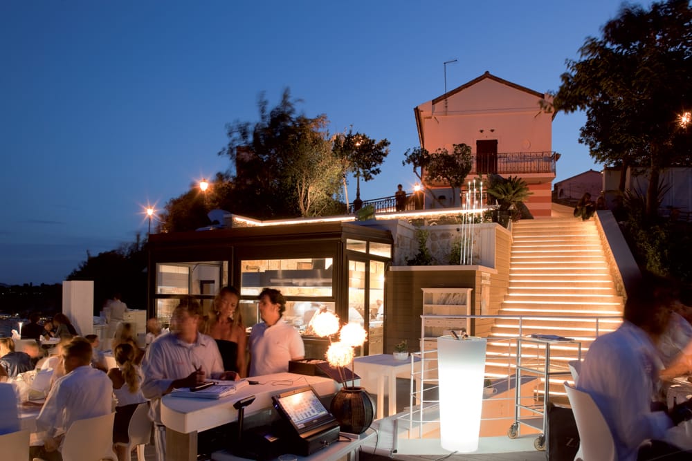 UNDERSCORE INOUT - SIDE BEND RGB linear lighting profile for LED ...