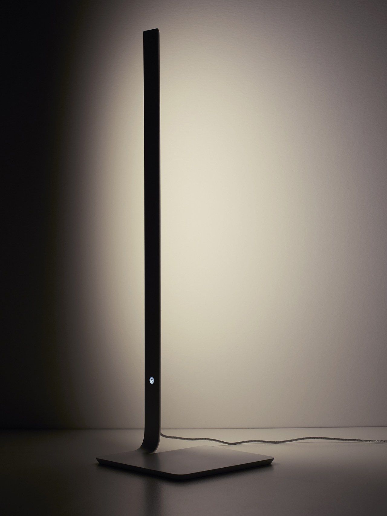 LED aluminium table lamp UP By ARPEL Lighting design François-Xavier ...