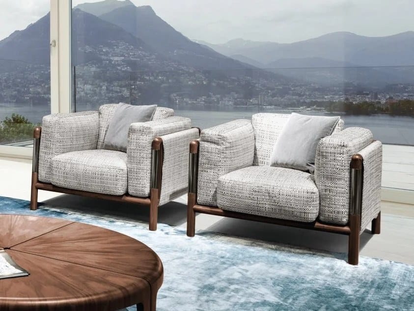 URBAN Leather armchair with armrests By Giorgetti | design Carlo Colombo