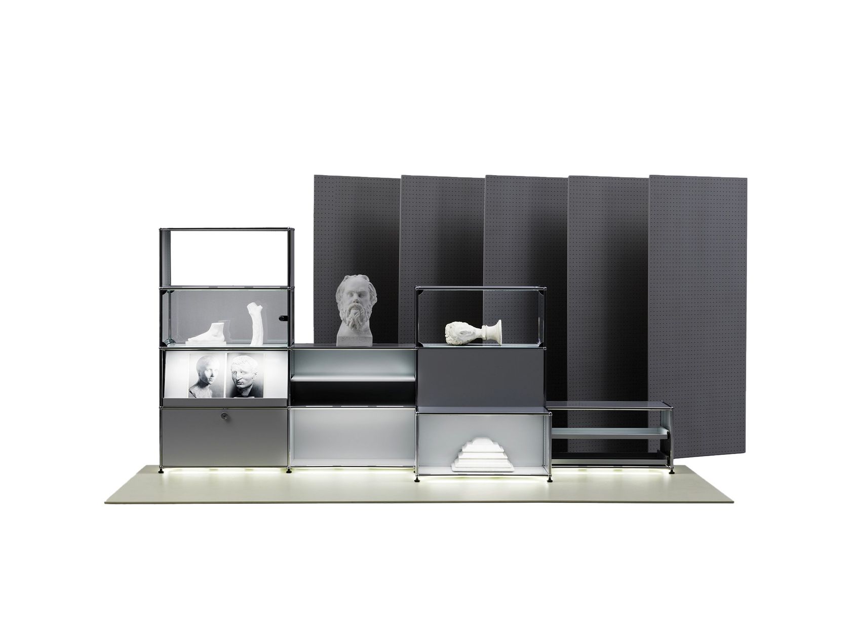 USM HALLER E | Modular shelving unit By USM