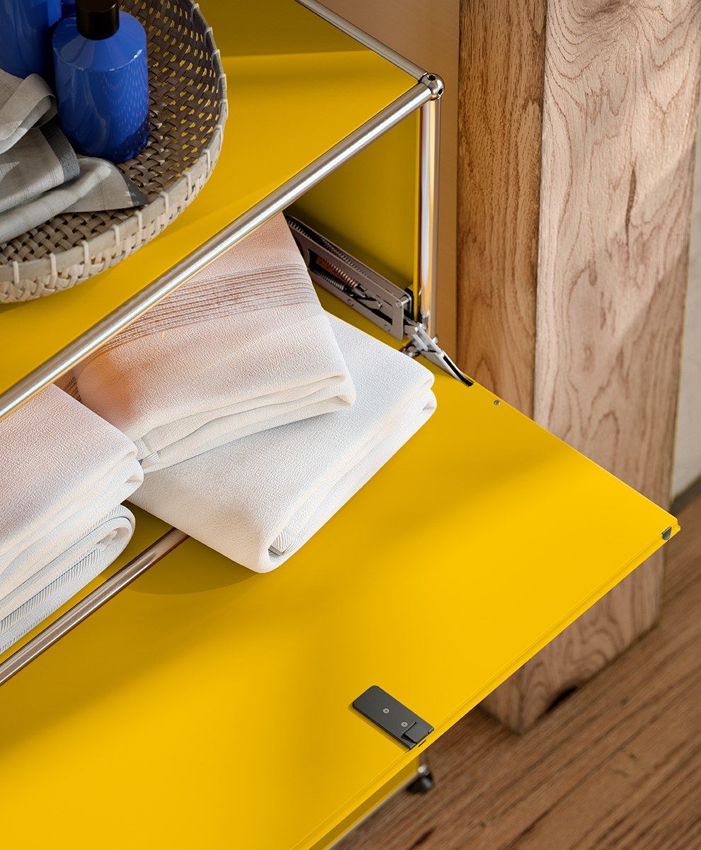 USM HALLER MODULAR STORAGE AS DRESSER Metal chest of drawers By USM ...