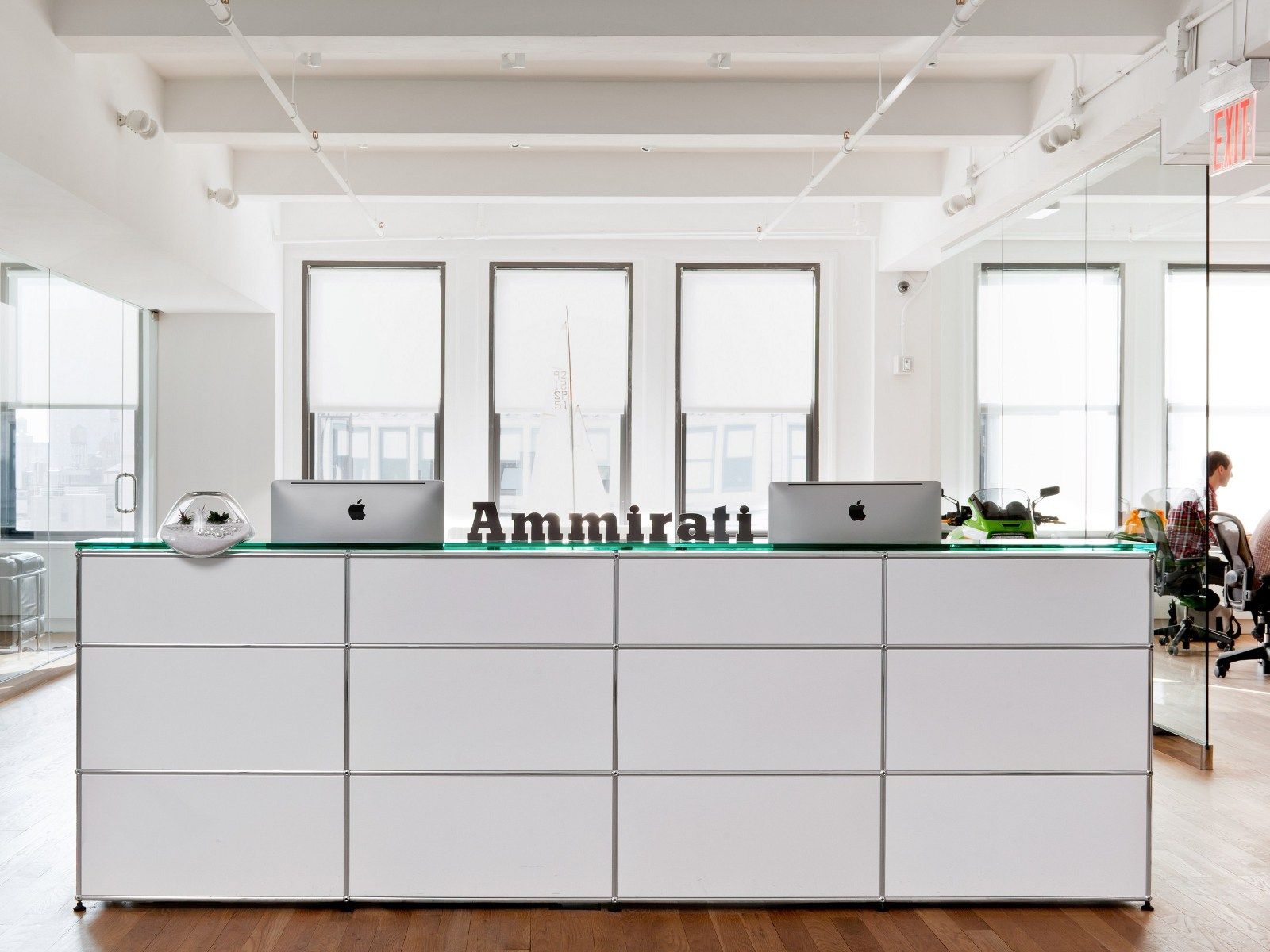 USM HALLER SYSTEM FOR RECEPTION DESKS Reception desk By USM