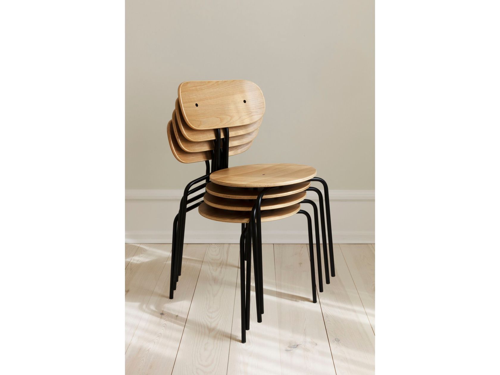 CURIOUS Chair By Umage