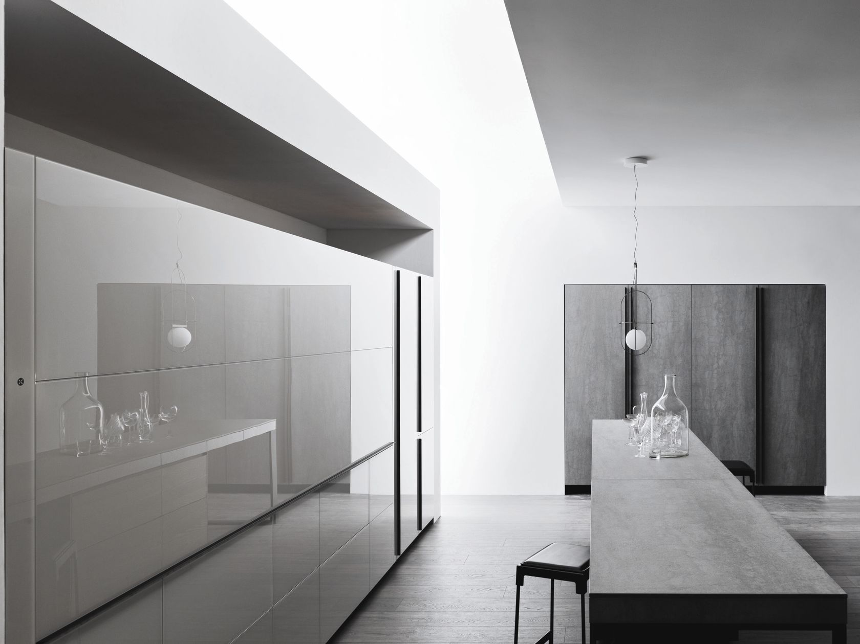 LOGICA CELATA VITRUM GLOSSY Glass kitchen without handles with island ...