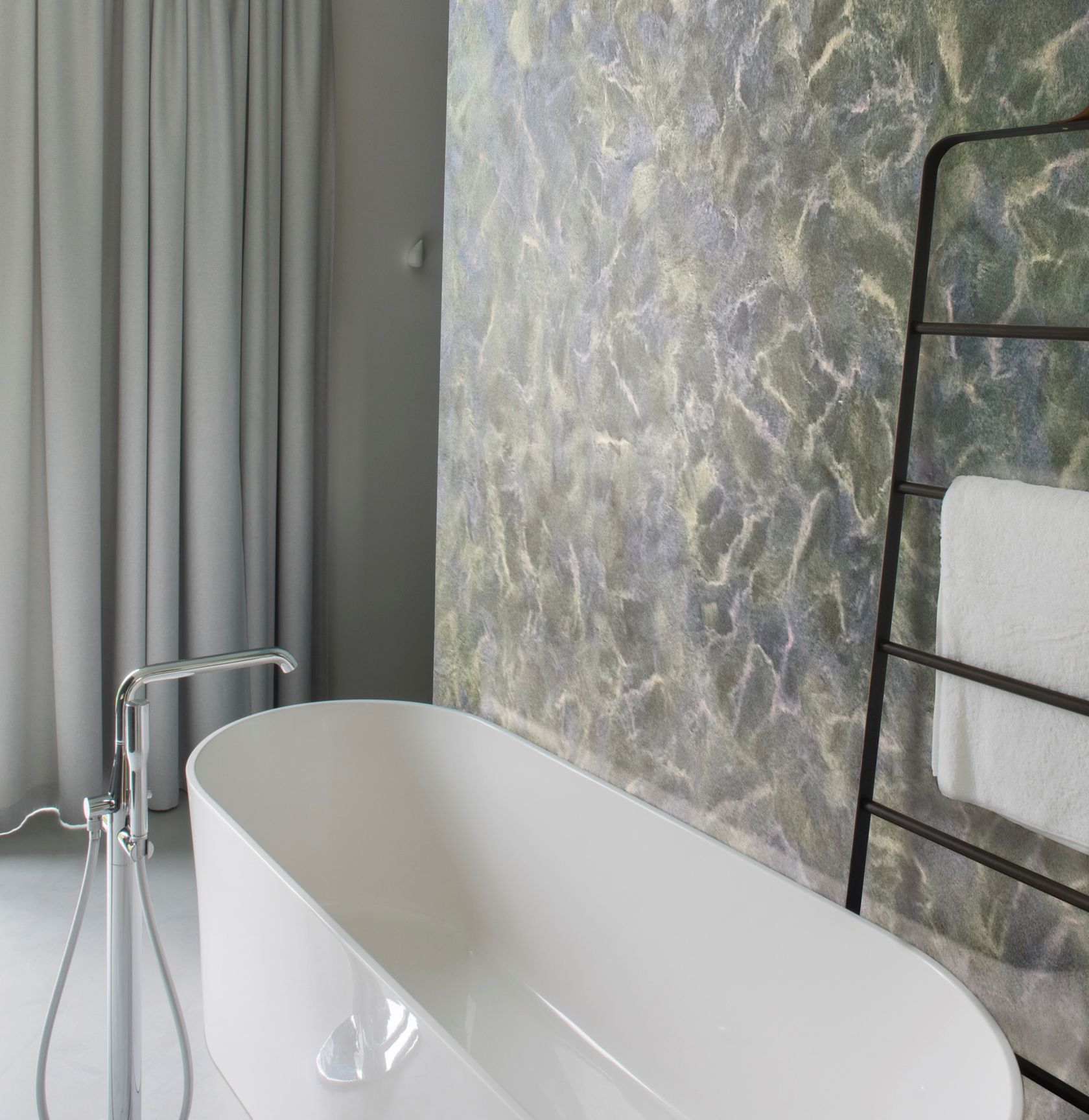 VALPAINT E-VOLUTION Washable decorative painting finish By VALPAINT