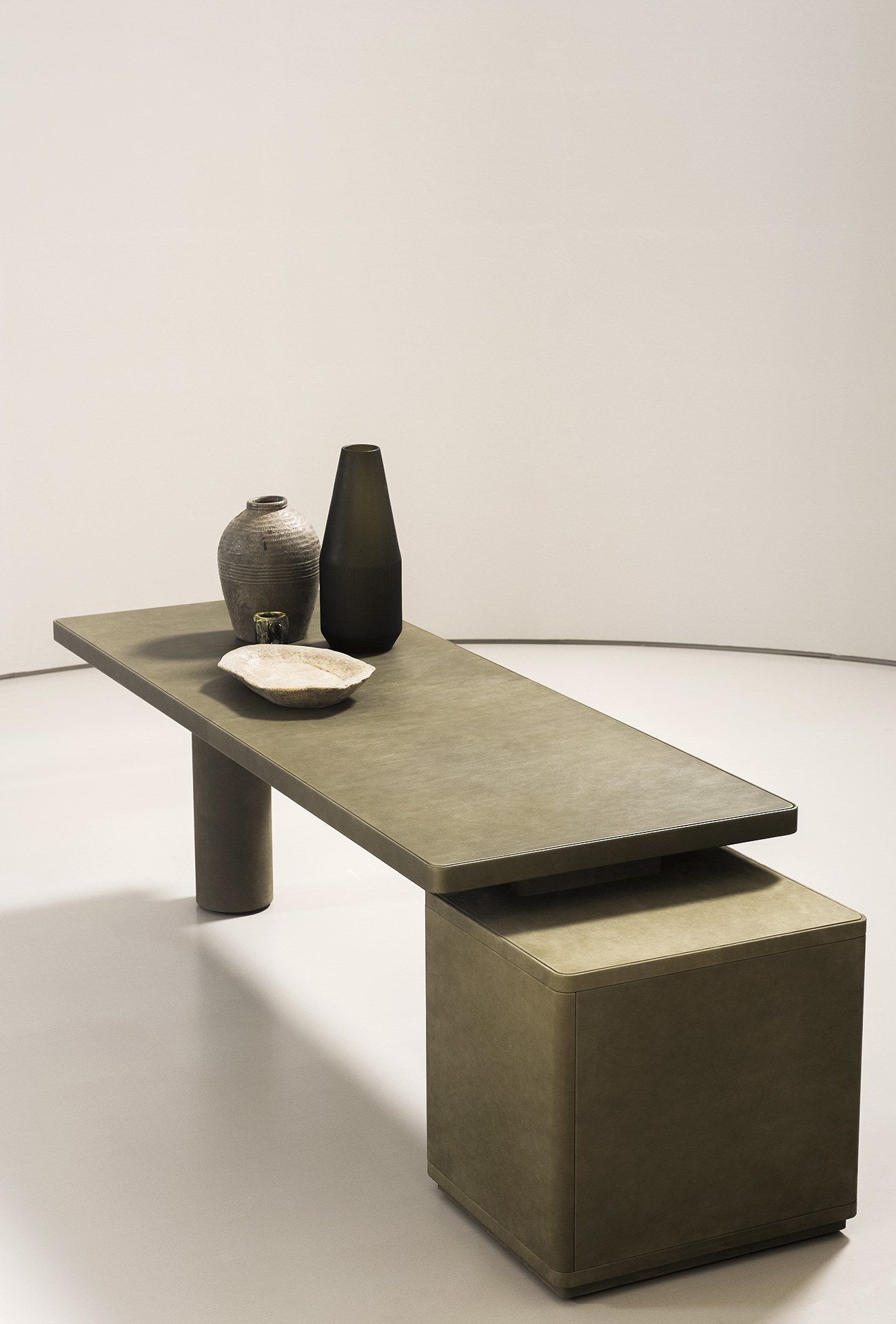 VERBA VOLANT SLIM Office desk By BAXTER | design Roberto Lazzeroni