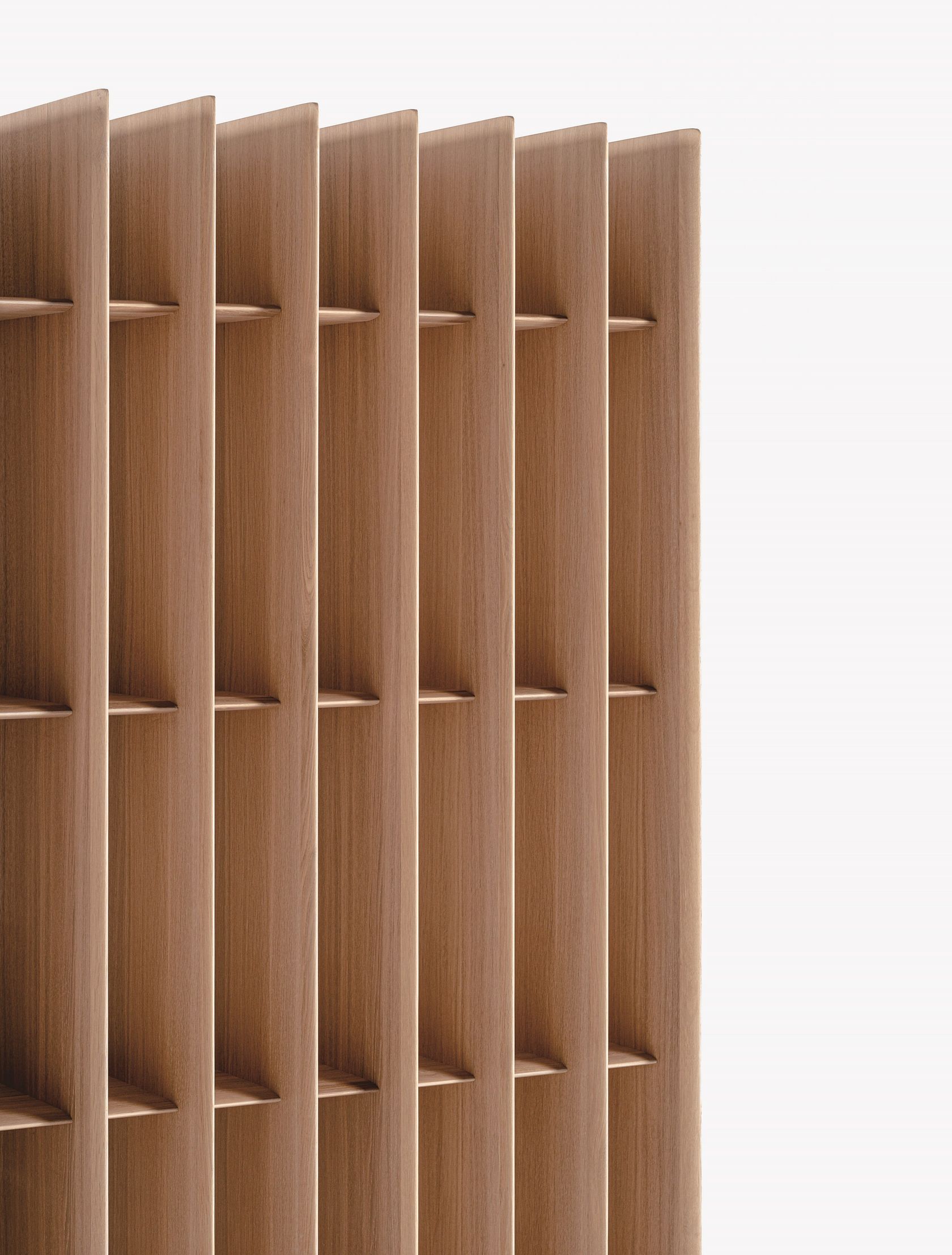 VERTICAL LAYER bookcase By DE PADOVA