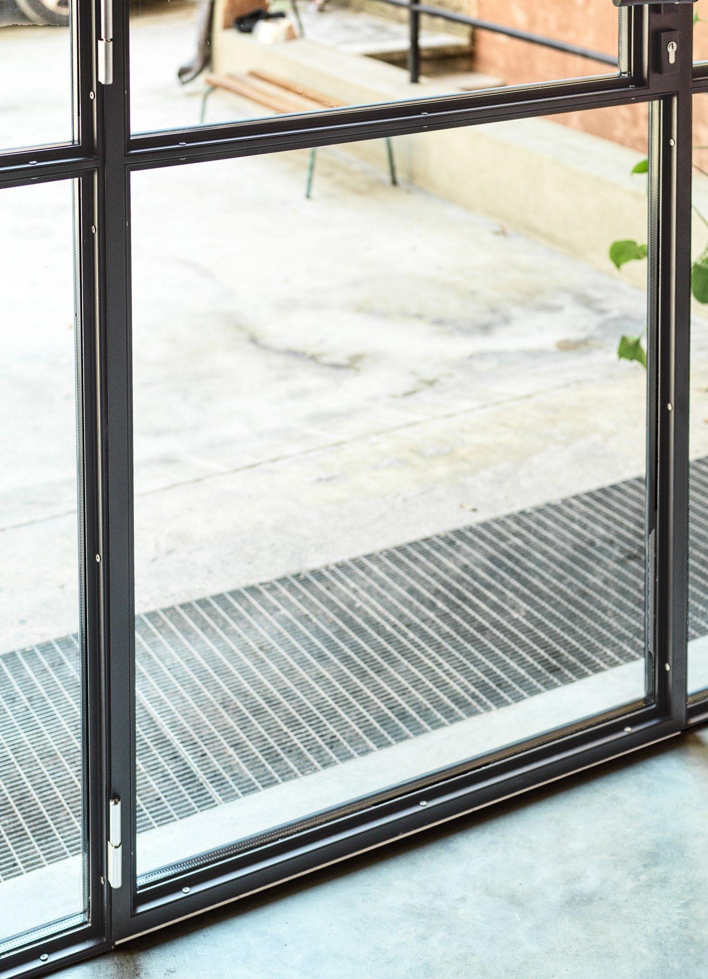 VERTIGO | Vetrata blindata By Ercole