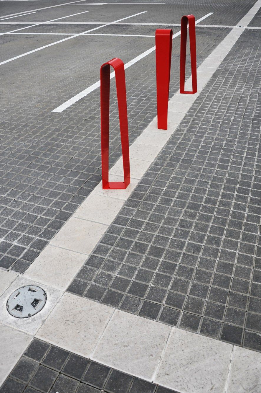 Fahrradständer / Poller aus Stahl VIC By LAB23 Design Gibillero Design