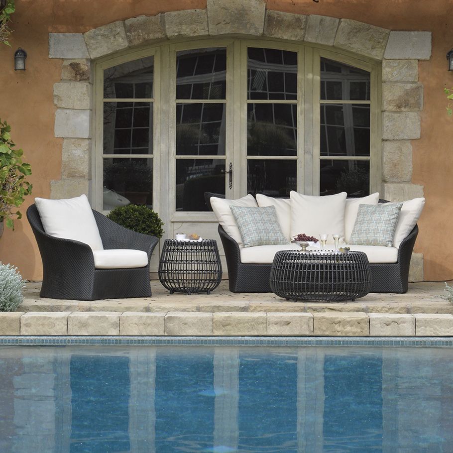 VINO | Coffee table By JANUS et Cie design Janice Feldman