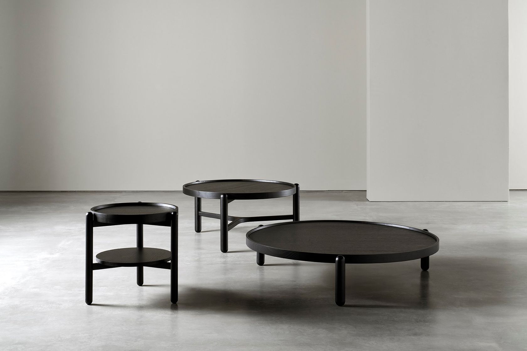 VITTORIO Low round solid wood coffee table By Meridiani | design Andrea ...