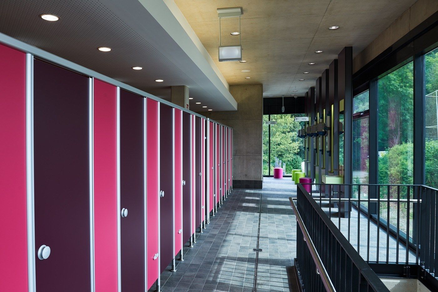 VK13 Parete divisoria per bagni in HPL By Schäfer Trennwandsysteme