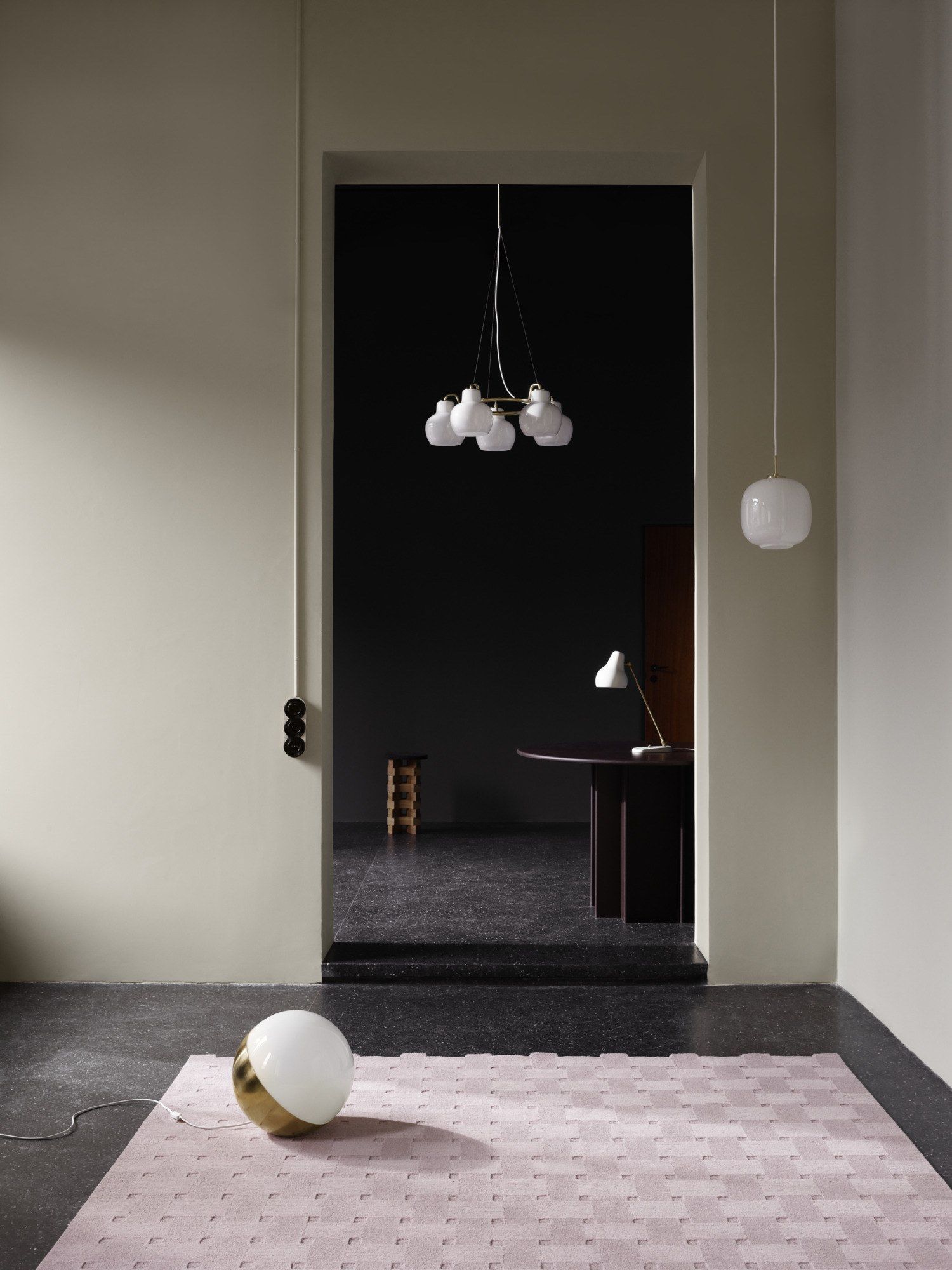 VL STUDIO | Table lamp By Louis Poulsen design Vilhelm Lauritzen