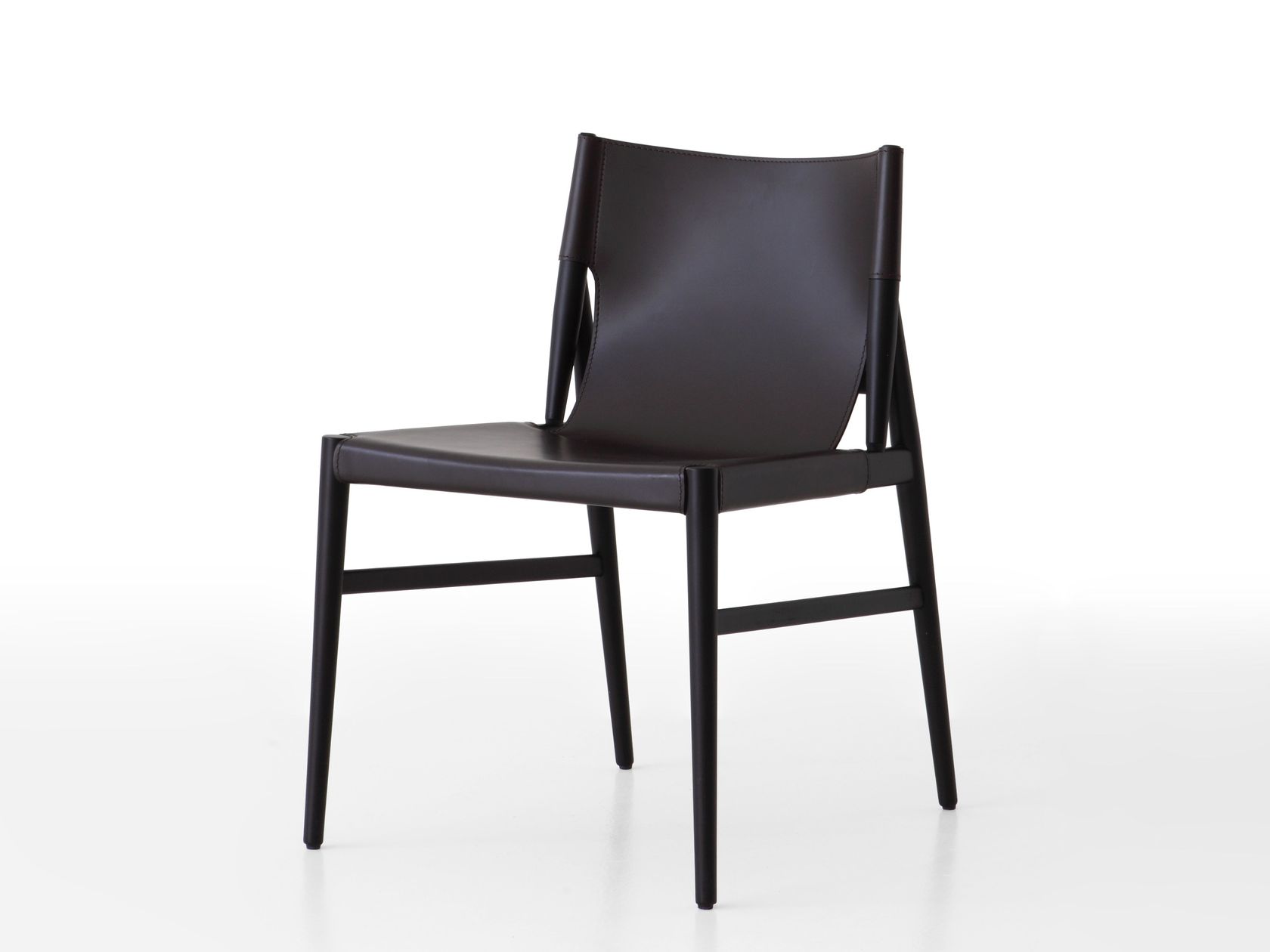 VOYAGE Chair By Porro | design GamFratesi