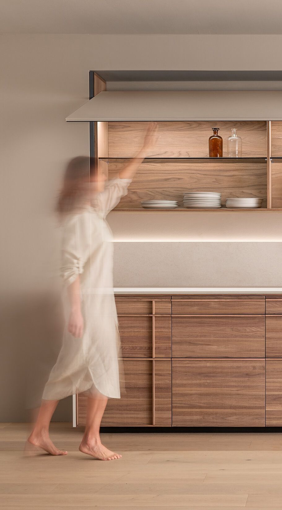 ARCHIGRAPHICA Walnut fitted kitchen By Valcucine | design Gabriele Centazzo
