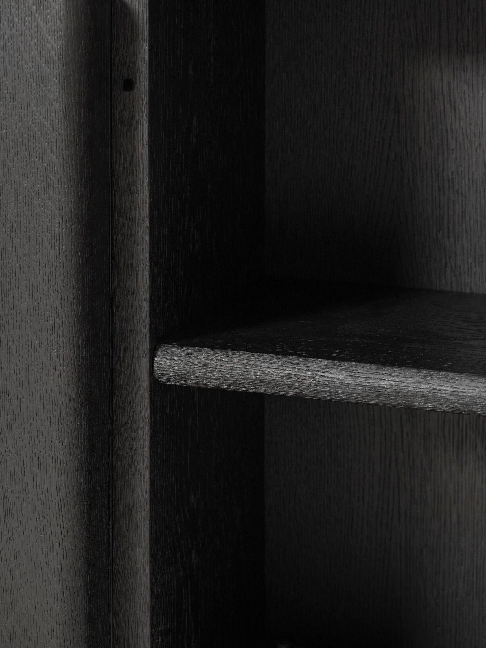 KAST Oak sideboard with doors By Van Rossum | design Thomas Haarmann