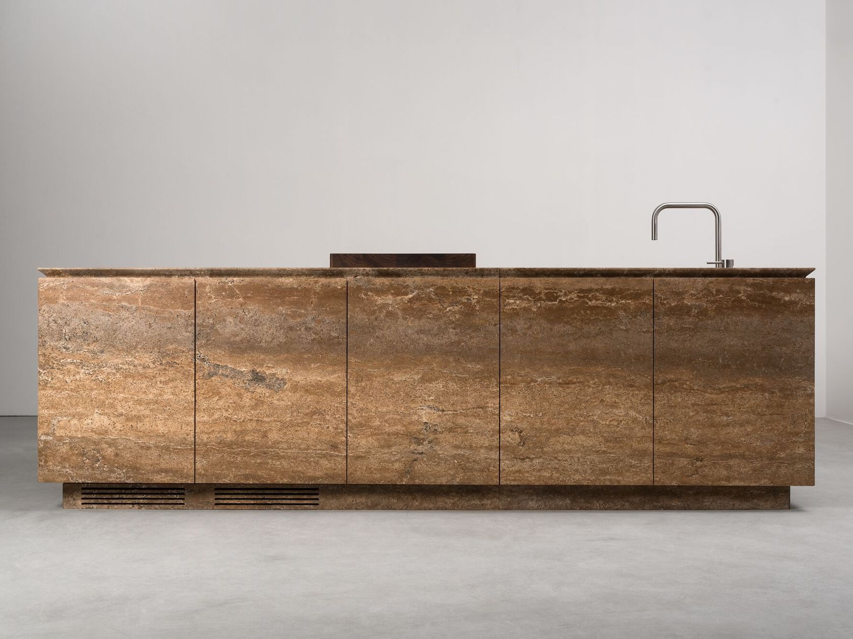 OCO NOCE Custom stone kitchen island By Vaselli