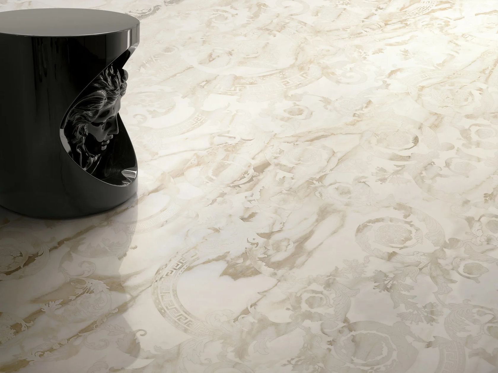 MAXIMVS CALACATTA BRIGHT Wall tiles By Versace Ceramics