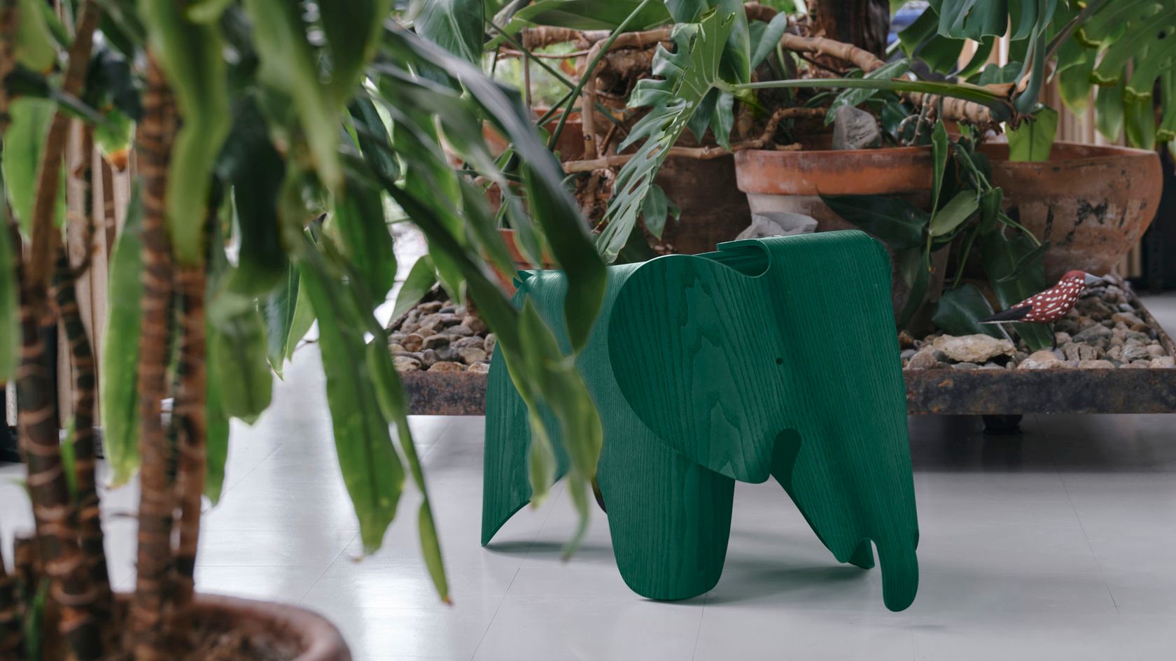 EAMES ELEPHANT PLYWOOD SPECIAL EDITION Multi-layer wood game By Vitra ...