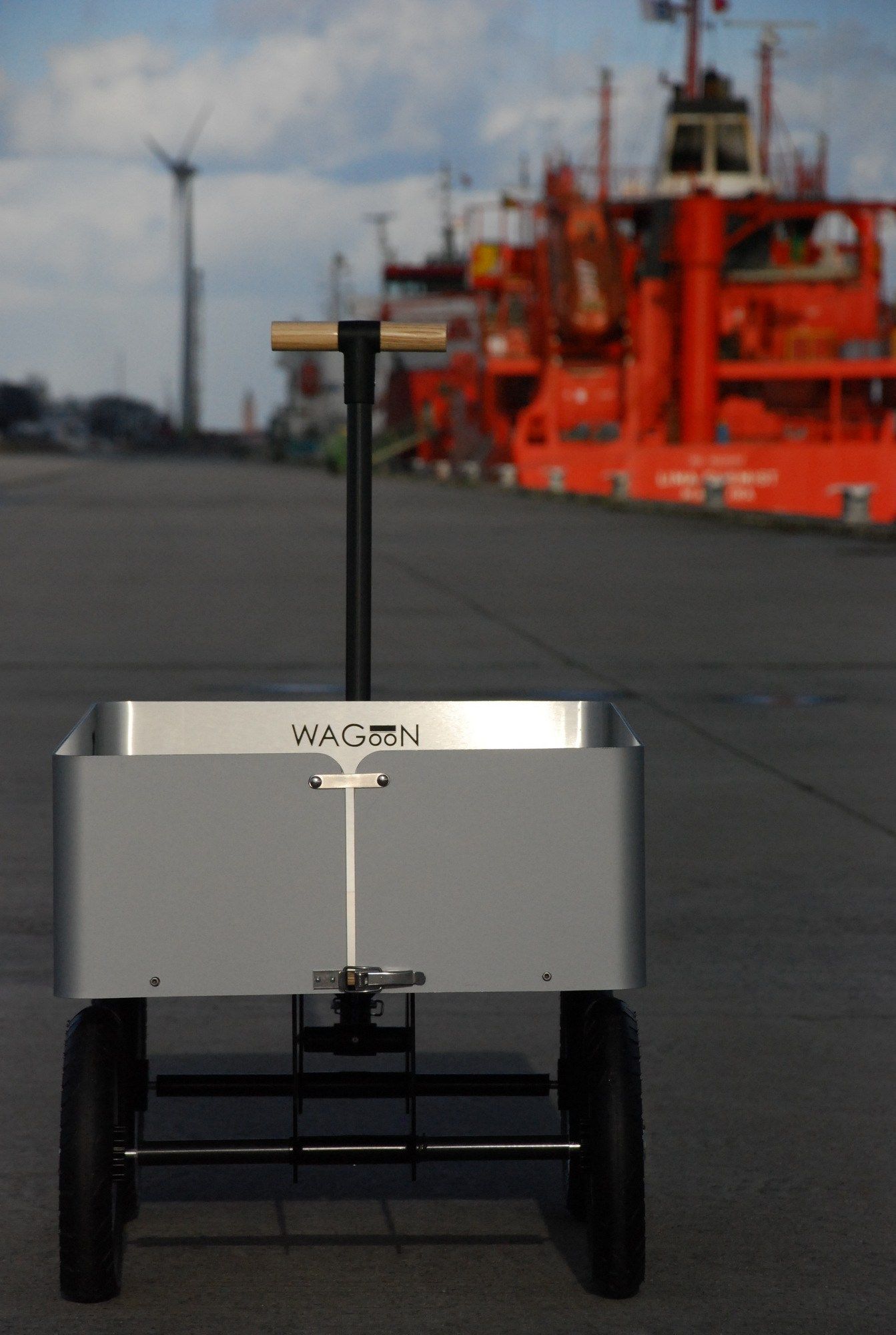 WAGOON Garden trolley By TRADEWINDS