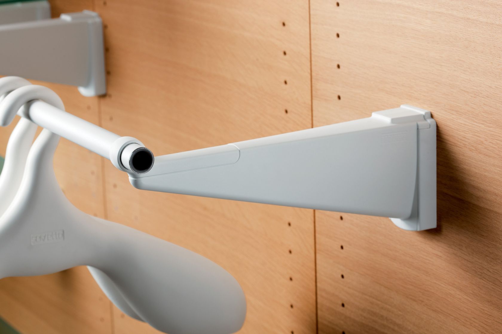 Accessori in plastica per la cabina armadio WALL SYSTEM By Servetto